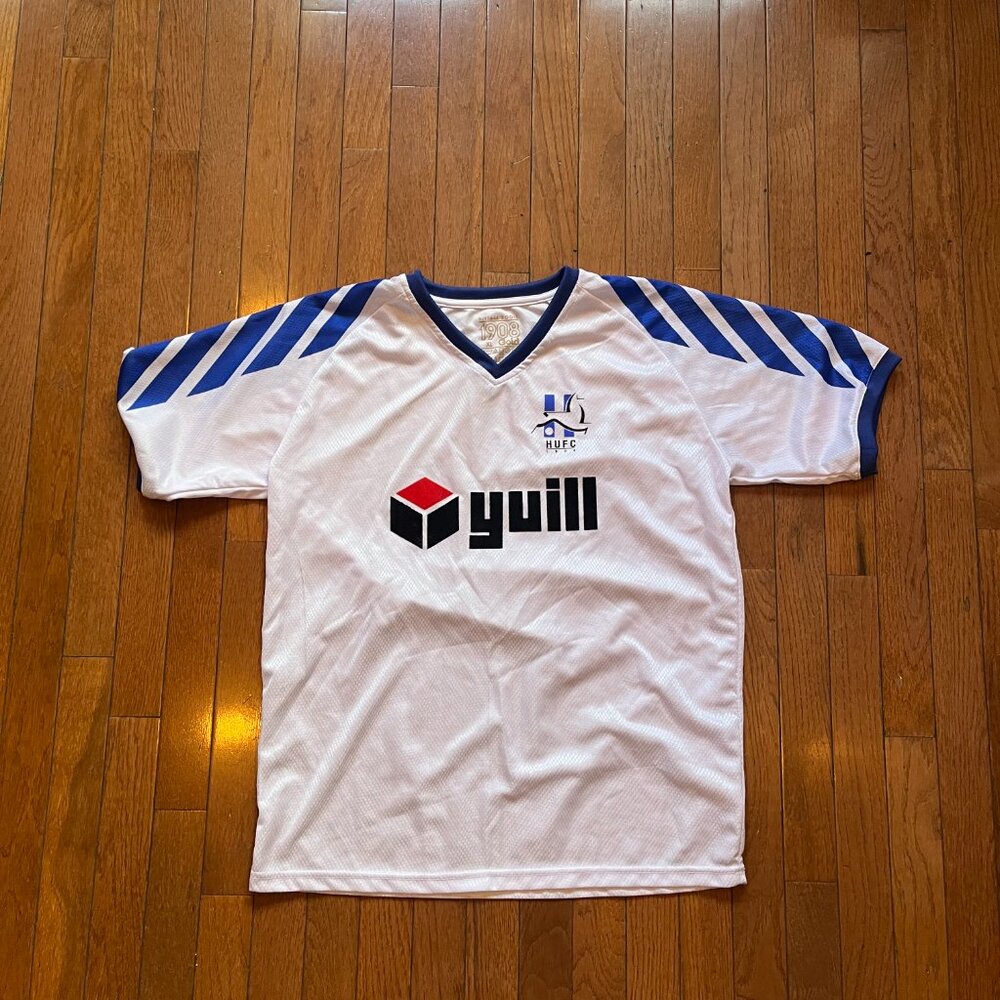 Hartlepool United Throwback Soccer Kit - Gem